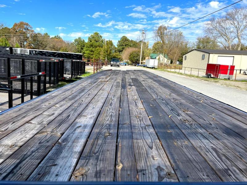 2022 East Texas Trailers Gooseneck in Slayden, MS | Trailer Trader