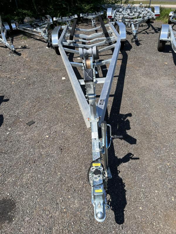 2023 Load Rite 5S-AC26T6700102LTB2 Boat Trailer | Middletown Trailers ...