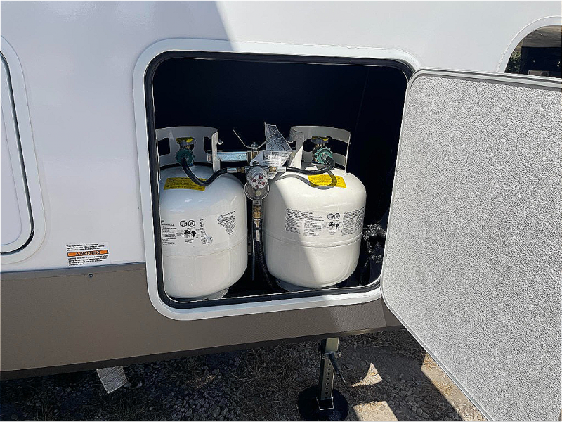 2025 Forest River RV 41DREAM in Breckenridge, TX | Trailer Trader