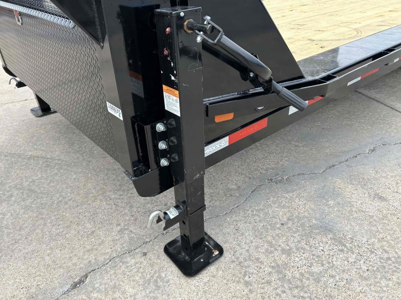 2024 MAXXD 24' x 102" 15.6k Gooseneck Equipment Trailer in Dexter, KY ...