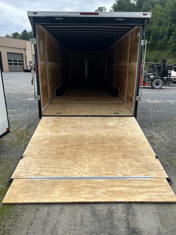 2025 Homesteader 8.5x28 Spread Axle Polycore 7ft tall Intrepid HD V ...