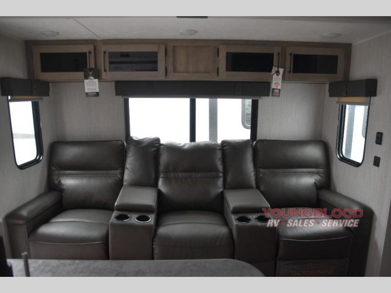 New 2022 Palomino Puma Unleashed 383DSS in Springfield, MO | Trailer Trader