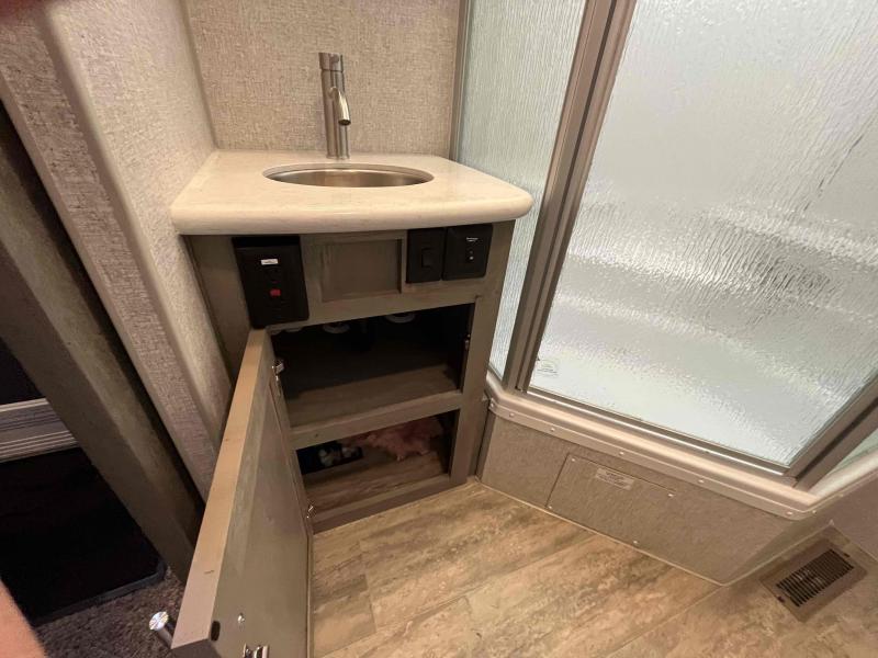 2024 Northwood Manufacturing 32A Arctic Fox Travel Trailer in ...