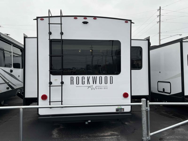 2023 Forest River 8337RL Travel Trailer in Springfield, MO | Trailer Trader