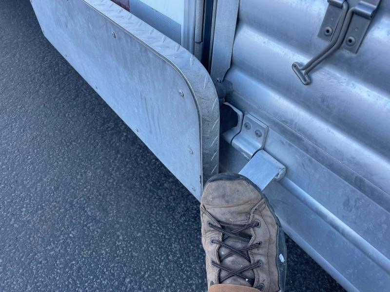 Silver Lite 3H GN LQ Horse Trailer in Walla Walla, WA | Trailer Trader