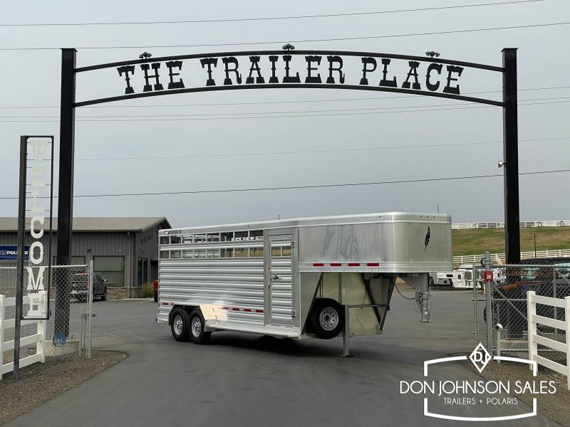 Featherlite 8117 20' Stock GN Horse Trailer in Walla Walla, WA ...