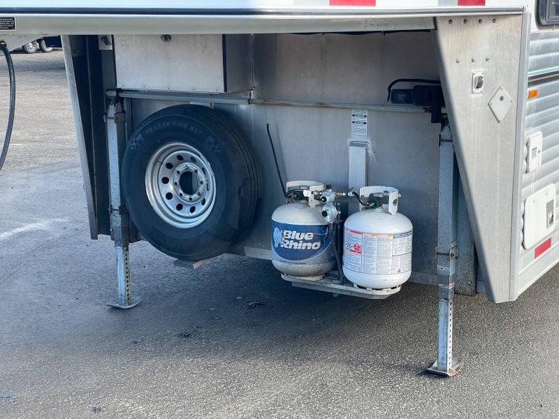 Silver Lite 3H GN LQ Horse Trailer in Walla Walla, WA | Trailer Trader