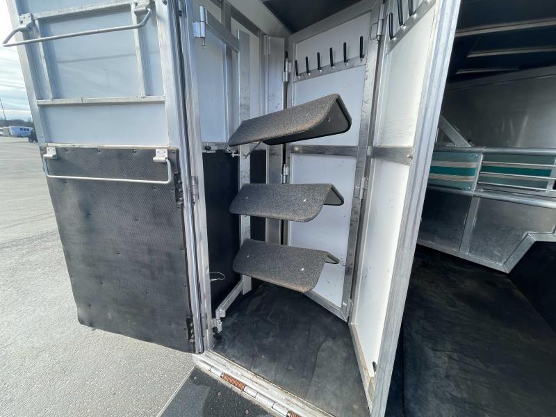 Silver Lite 3H GN LQ Horse Trailer in Walla Walla, WA | Trailer Trader