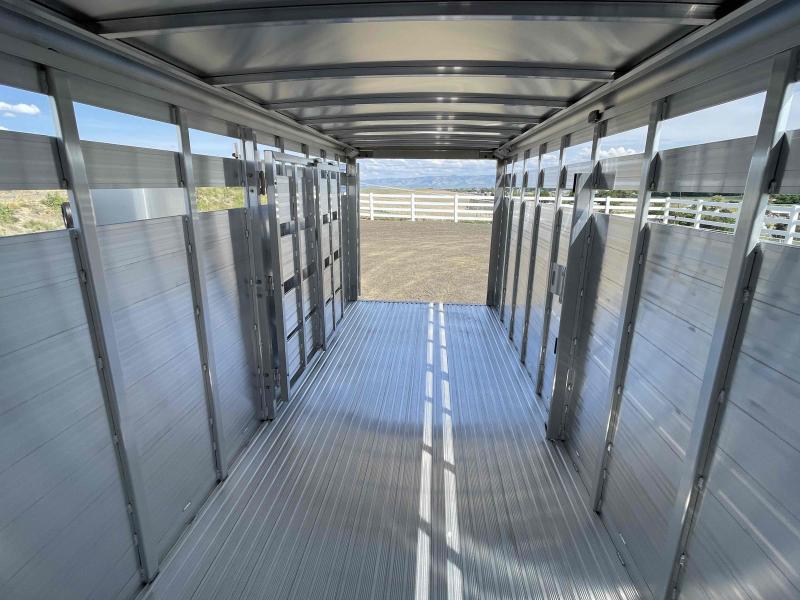 2023 Featherlite 8117 20' Stock GN in Walla Walla, WA | Trailer Trader