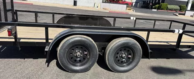 2025 Top Hat 8x16 UTILITY TANDEM AXLES WITH GATE BRAKES ON REAR AXLE in ...