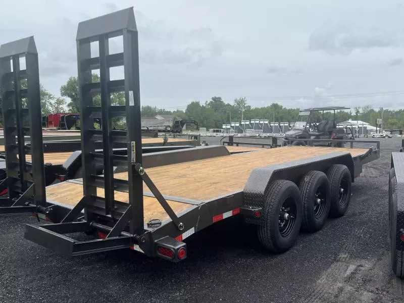 2026 Load Trail CH8322073MX_102319_3 Equipment Hauler in Clinton, NY ...