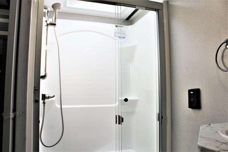 2021 Keystone RV Fuzion 429 540 " Toy Hauler RV in Rose City, TX ...