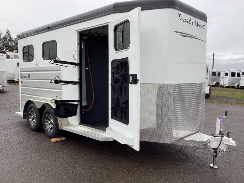 2025 Trails West Sierra 2H- Swing Out Saddle Rack- Convenience Package ...