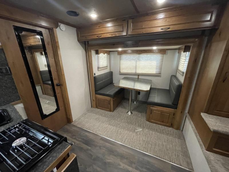 Horse trailers for sale - TrailersMarket.com