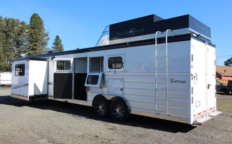 2020 Trails West Sierra 15' x 19' Living Quarters - Side Load 3 Horse ...