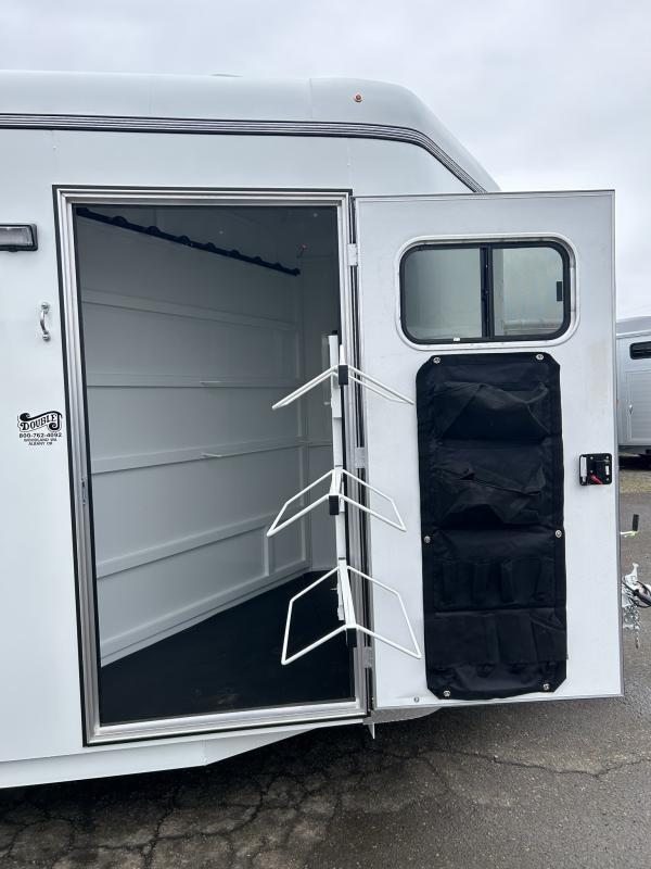 ON ORDER!!!2025 Thuro-Bilt Liberty 3 Horse Trailer-7'6" Tall- Extra ...