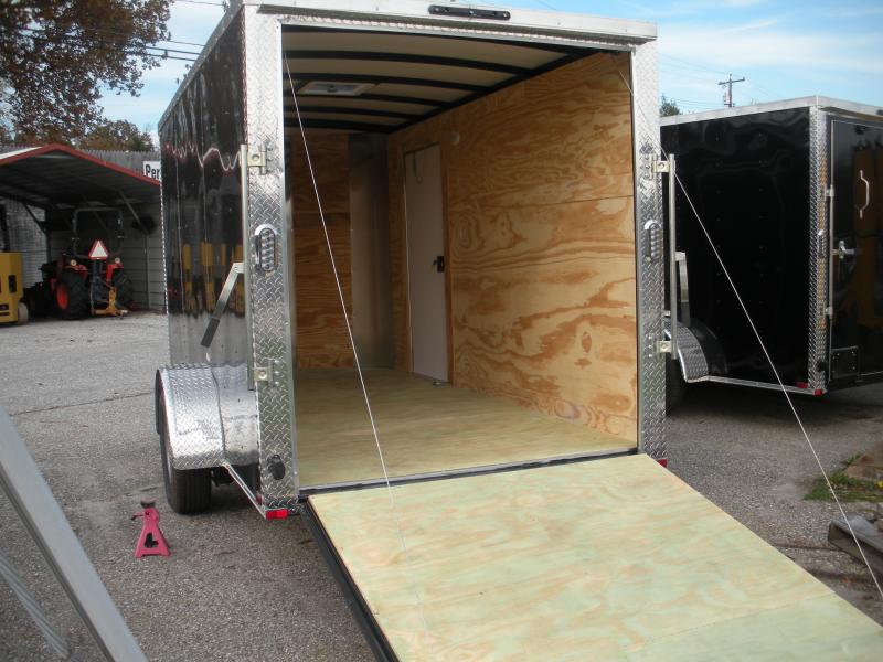 2023 Arising 6' X 12' 3K Enclosed Motorcycle Cargo Trailer in White ...
