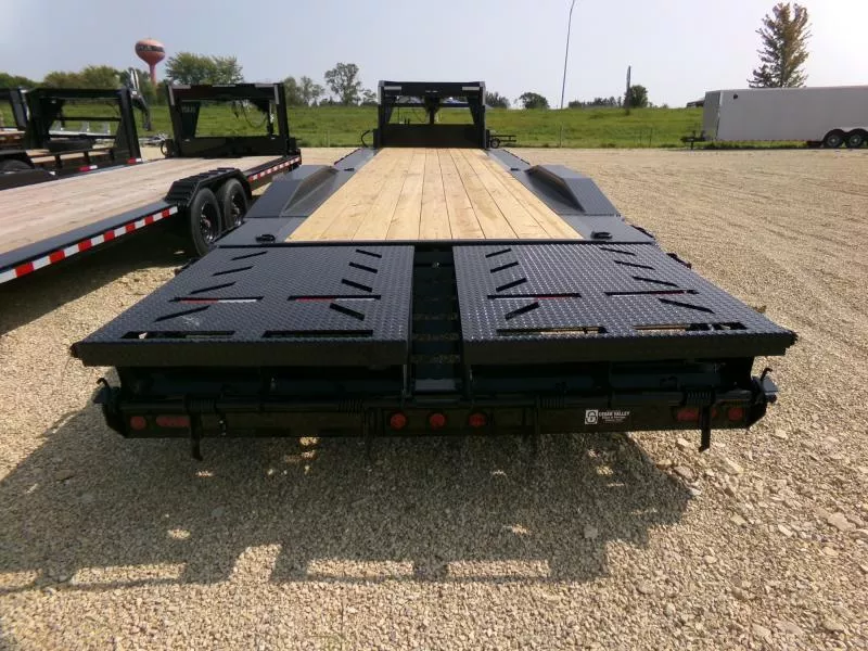 2026 Iron Bull 102 x 30 (26+4) EHG Gooseneck Equipment with Rampage ...