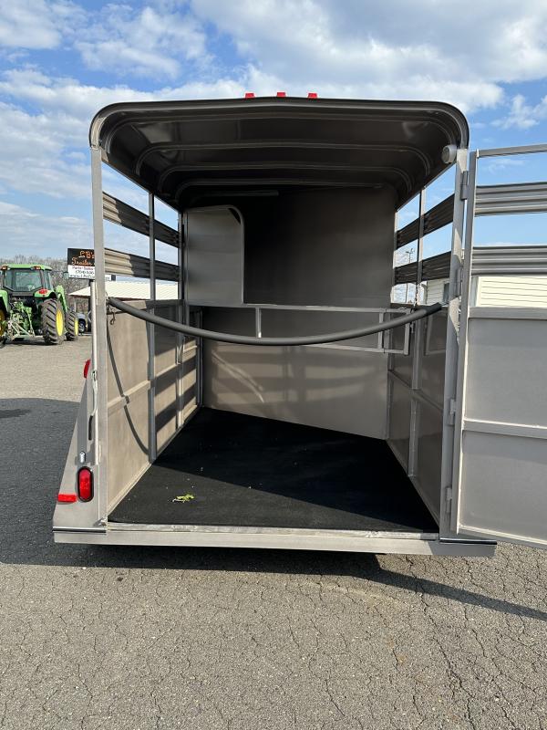 2023 Bee Trailers 2 Horse BP Slant Load Durango Horse Trailer in ...