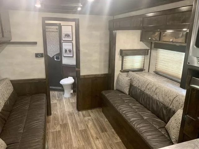 2020 Cimarron Trailers Norstar Horse Gooseneck 4H in Boerne, TX | Trailer Trader