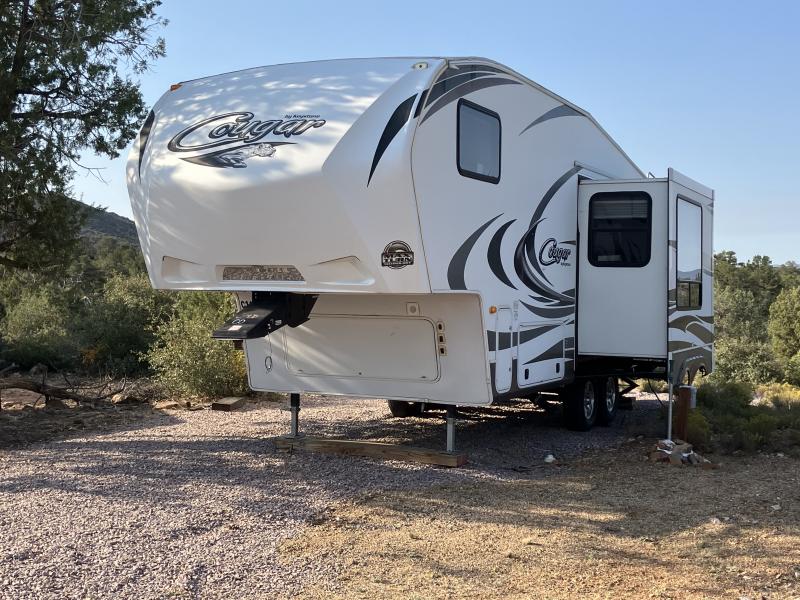 2014 Keystone Rv Cougar 244rlswe Fifth Wheel Trailers In Prescott Az
