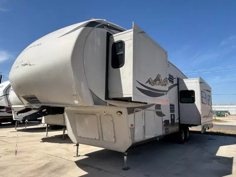 2011 Keystone RV 323RL in Donna, TX | Trailer Trader