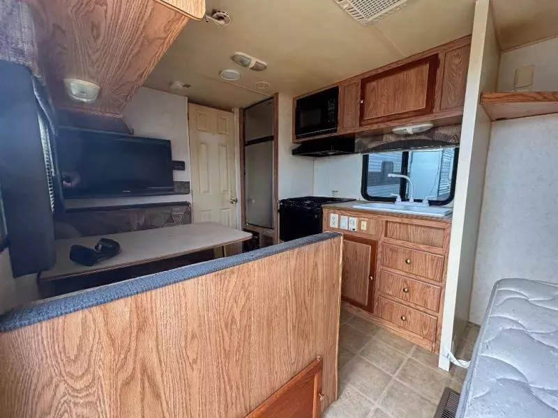 2003 Frontier RV 22 in Donna, TX | Trailer Trader