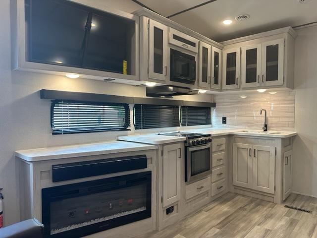 2022 Keystone RV Sprinter 31TB Fifth Wheel in Rose City, MI | Trailer ...