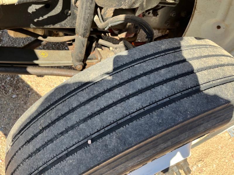 2006 Freightliner Business Class M206 w/ Mohrlang 9032 Feed Box Heavy ...