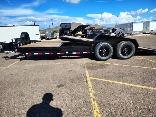 2026 PJ Trailers 22x83" Equipment Tilt, 16K GVWR, 14PLY, Blackwood Deck ...