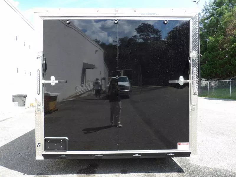 2025 Maximum Cargo Trailers 8.5x24 52K Cargo / Enclosed Trailer in ...