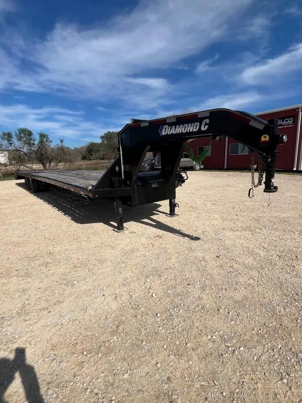 2020 Diamond C Trailers 40 FMAX212 Flatbed Trailer in Hallettsville, TX ...
