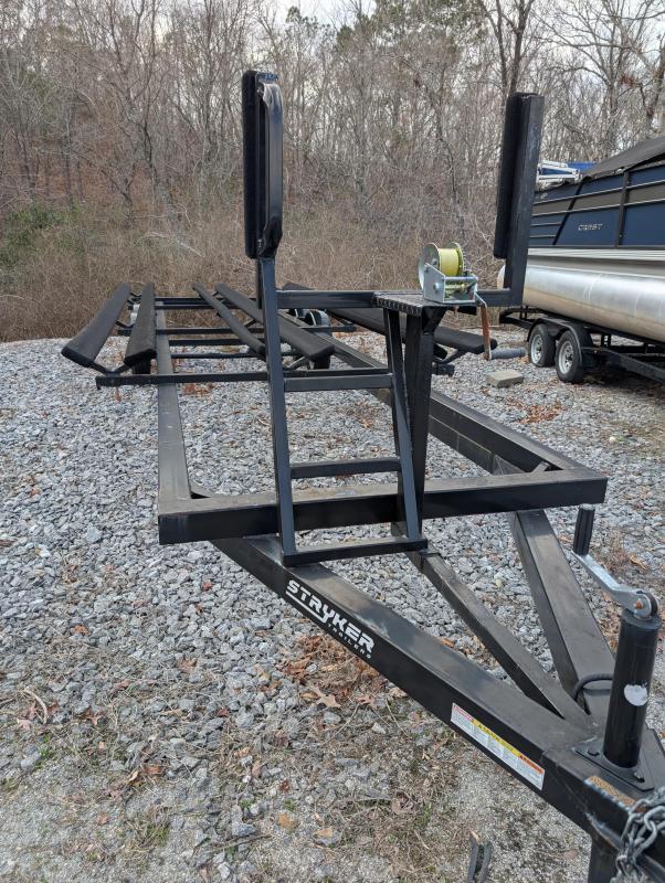 Like New 30 ft 2019 Stryker tandem axle Trailer for 25ft Tritoon in ...