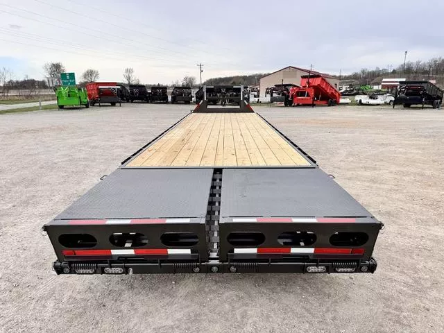 2025 MAXX-D GSX10232 32' X 102 Deckover With MAXXD-Out Ramps" in Poplar ...