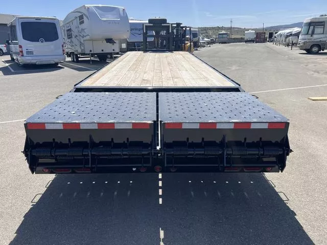 2025 Snake River Snake River 28' Gooseneck Flatbed 23K in Carson City ...