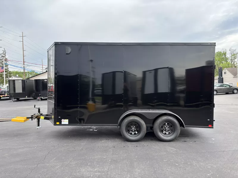 2025 Diamond Cargo 7' x 14' V Nose Tandem Axle Cargo / Enclosed Trailer ...