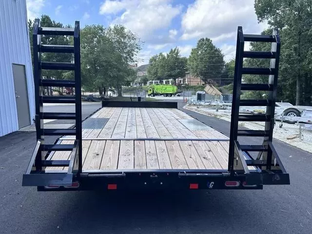 Diamond C 102" x 20' Deck Over w/Dove Tail GDD206 2025 in Cumming, GA ...