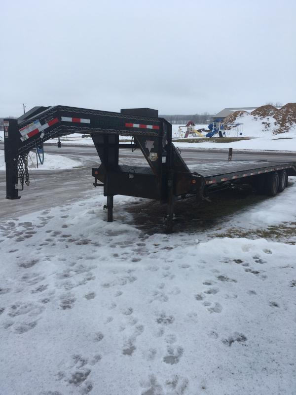 2018 PJ Trailers 30' GN 20k Equipment Trailer in Unity, WI | Trailer Trader