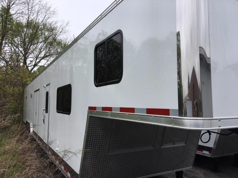 Vintage Trailers 48 Pro Stock LQ Car / Racing Trailer in Cleveland, OH ...