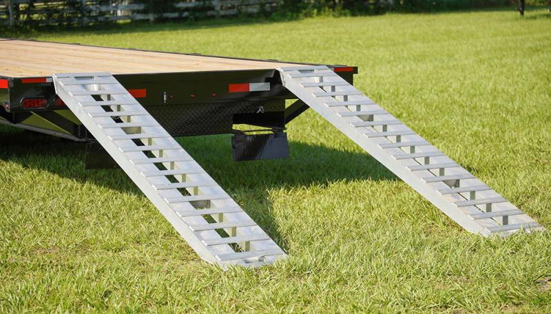 40' Hotshot Trailer (3) 7K Axles Straight Deck 14ply tires Slide In ...