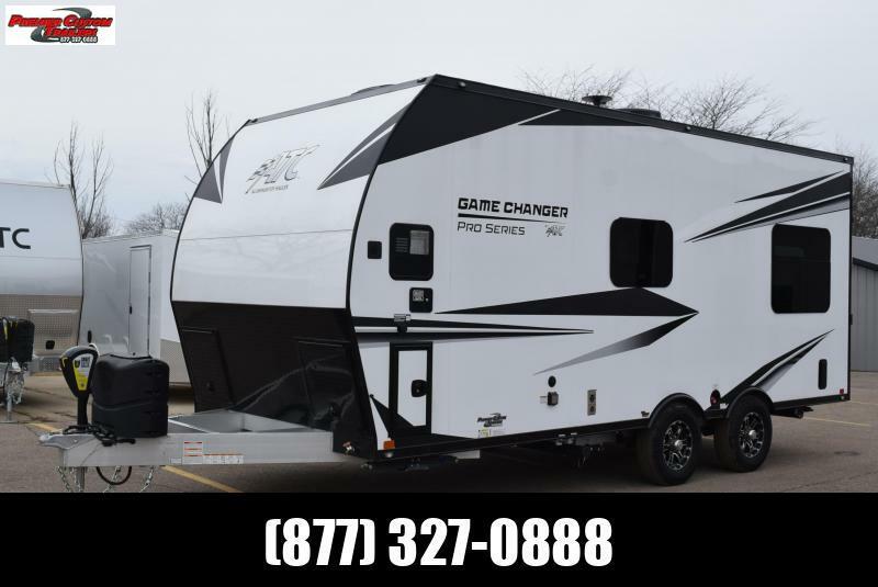 PRE-OWNED ATC 20' GAME CHANGER PRO SERIES TOY HAULER | Custom Enclosed ...