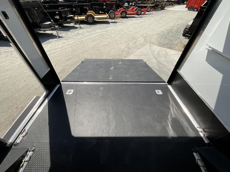 NEW 2022 Logan Coach Sports Hauler USH16GNLQ 16' Garage 12' LQ 19,768 ...