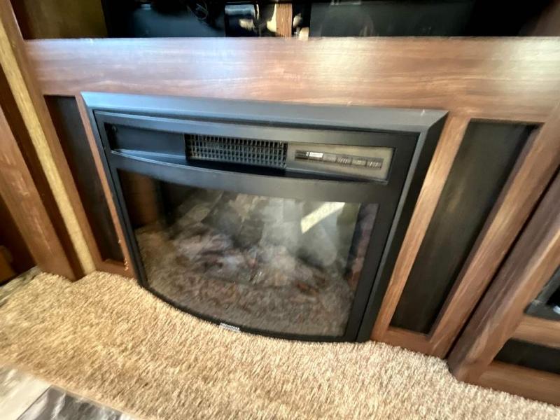 2017 Keystone RV SPRINTER 357FWLFT Fifth Wheel in Wind Gap, PA ...