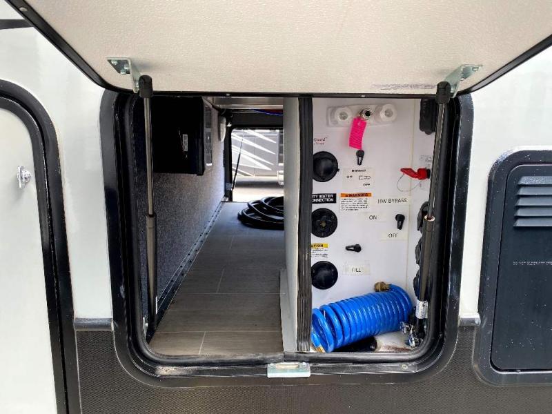 2018 Keystone RV RAPTOR 425 Toy Hauler in North Tonawanda, NY | Trailer ...