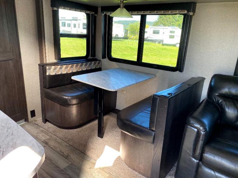 2018 Keystone RV OUTBACK 335CG Toy Hauler in Wind Gap, PA | Trailer Trader