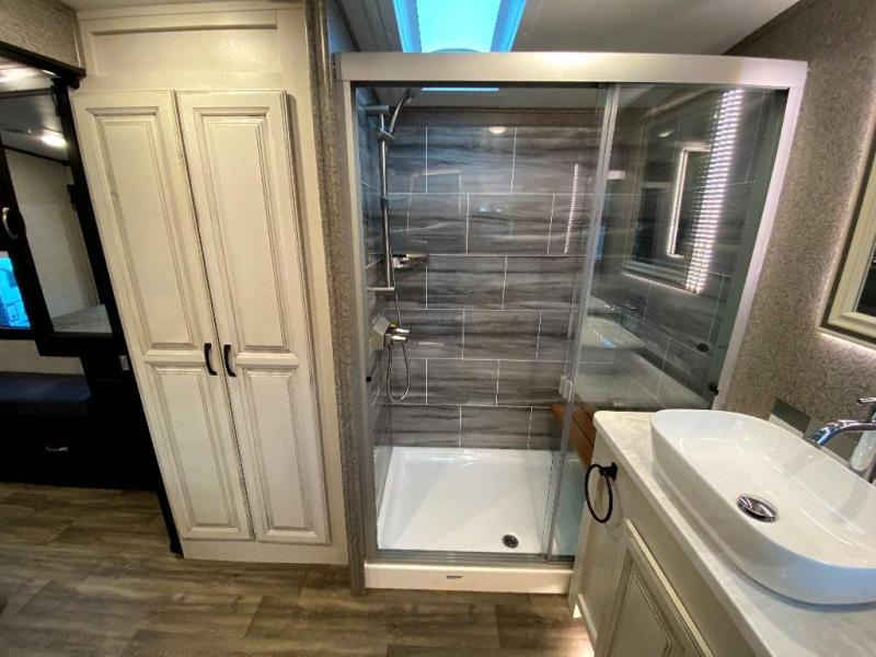 2022 Jayco NORTH POINT 382FLRB Fifth Wheel | Trailer Trader