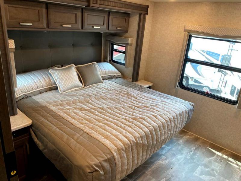 2023 Thor Motor Coach CHALLENGER 36FA Class A in North Tonawanda, NY ...