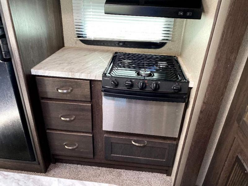 2018 Keystone RV OUTBACK 335CG Toy Hauler in Wind Gap, PA | Trailer Trader