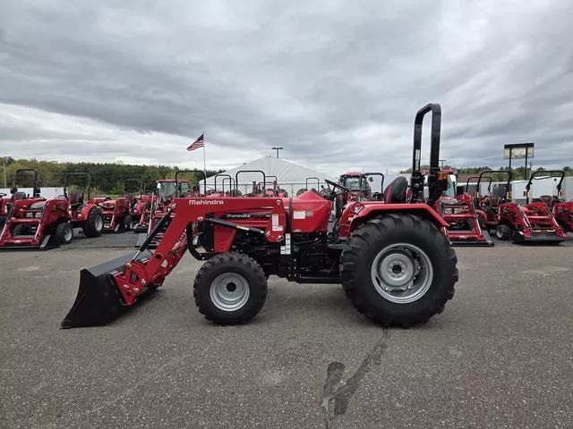 2025 Mahindra 4550 - 48HP 4WD Gear Compact Utility Tractor W/Loa in ...