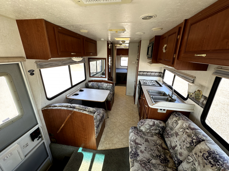 2002 Coachmen Mirada 300QB Class A in Mayfield, KY | Trailer Trader